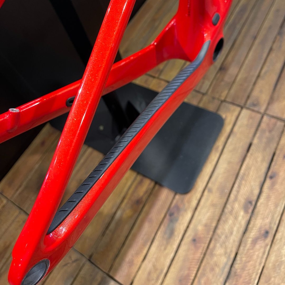 Quadro Scott Em Carbono Scale HMF HT Vermelho e Preto