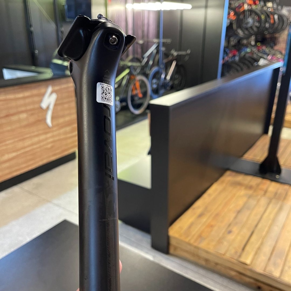 Canote Roval Control SL seminovo em Carbono